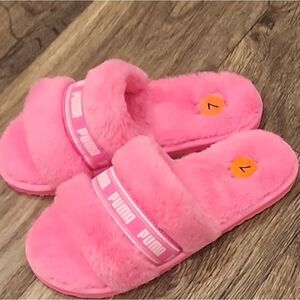 Puma | Shoes | Puma Fluff Slide Slipon Slipper | Poshmark